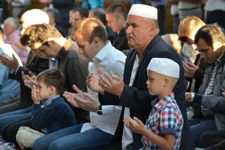 Muslimani danas obilježavaju najradosniji vjerski blagdan, Kurban ...